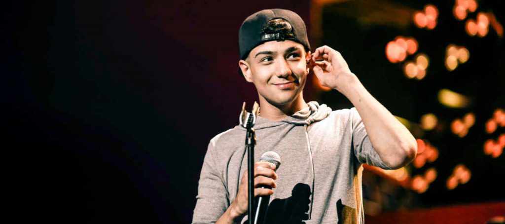 Biografía de Luis Coronel: la sensación de las redes sociales
